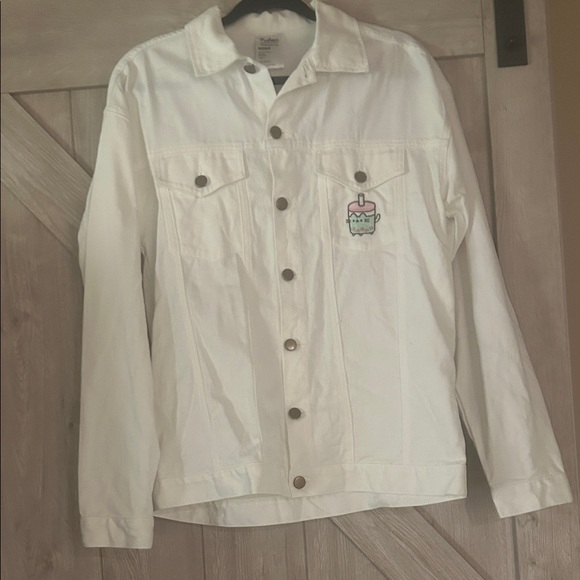 Pusheen | Jackets & Coats | Pusheen White Jean Jacket With Mochi Emblem ...